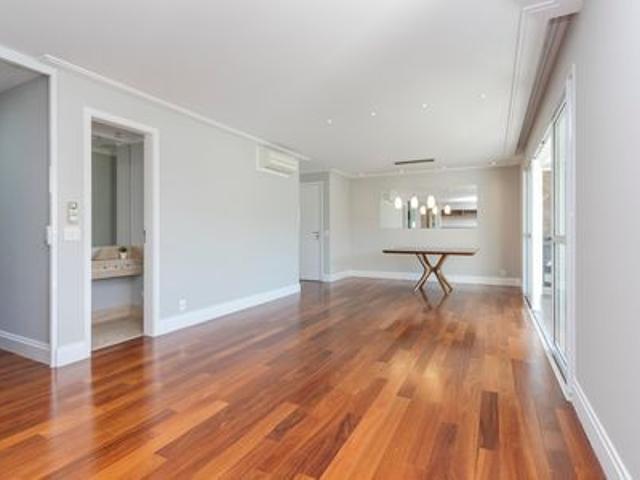 Apartamento para alugar com 123m², 3 quartos e 2 vagas