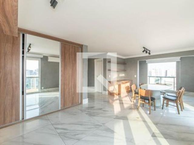 Apartamento para alugar com 135m², 1 quarto e 1 vaga