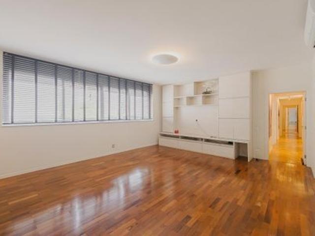 Apartamento para alugar com 135m², 3 quartos e 1 vaga