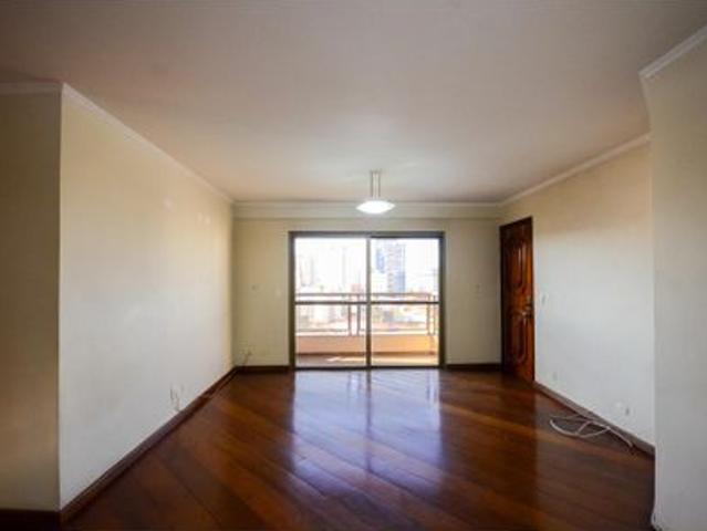 Apartamento para alugar com 136m², 4 quartos e 3 vagas