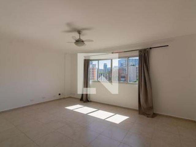 Apartamento para alugar com 130m², 4 quartos e 1 vaga