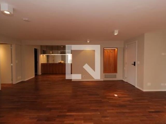 Apartamento para alugar com 130m², 2 quartos e 1 vaga