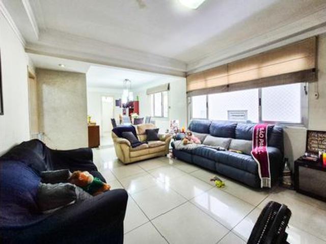 Apartamento para alugar com 130m², 3 quartos e 1 vaga