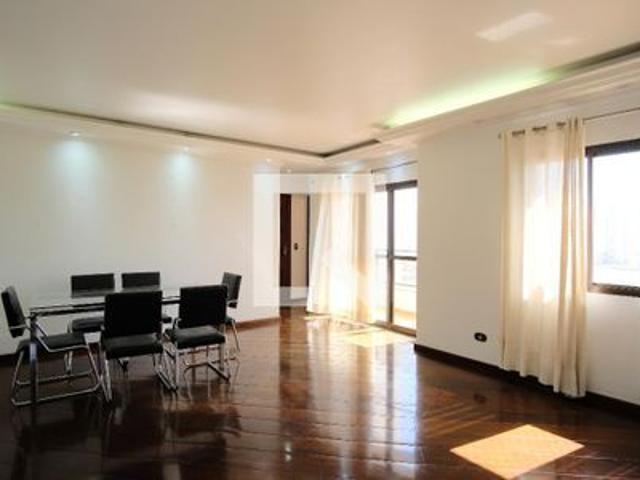 Apartamento para alugar com 130m², 3 quartos e 2 vagas