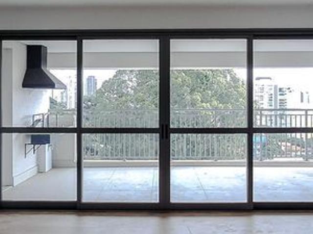 Apartamento para alugar com 131m², 3 quartos e 2 vagas