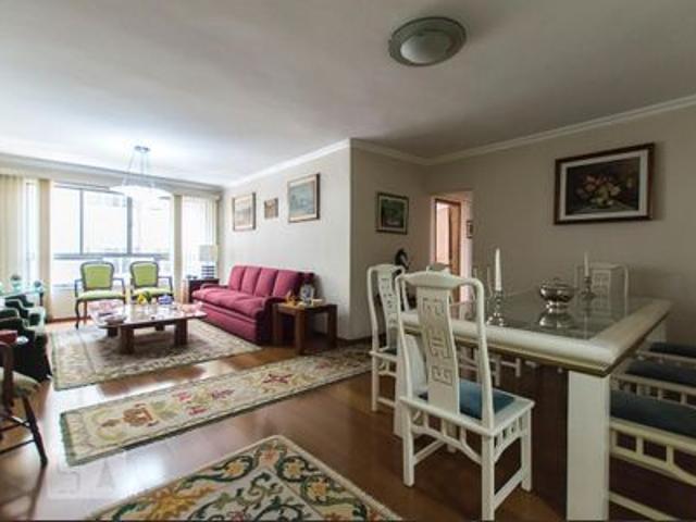 Apartamento para alugar com 133m², 3 quartos e 1 vaga