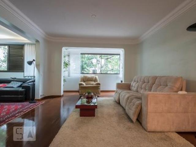 Apartamento para alugar com 147m², 3 quartos e 2 vagas