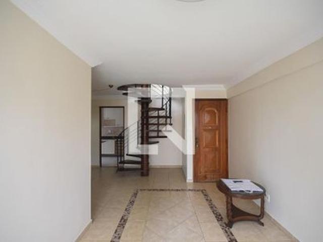 Apartamento para alugar com 140m², 4 quartos e 2 vagas
