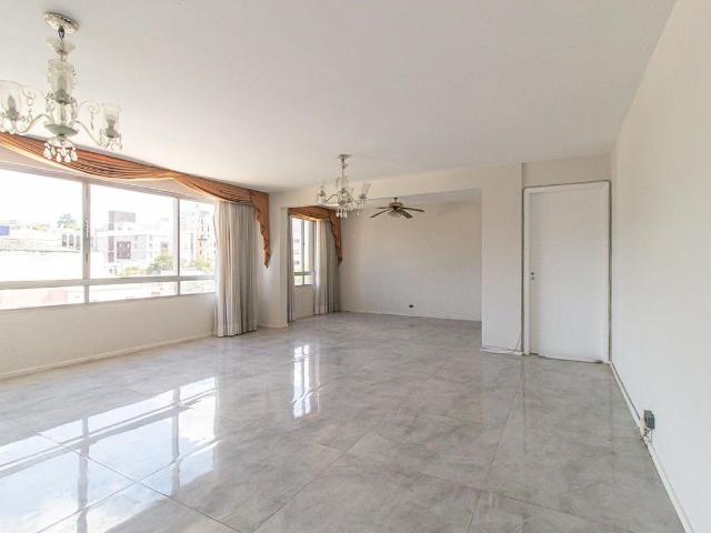 Apartamento para alugar com 140m², 3 quartos e 1 vaga