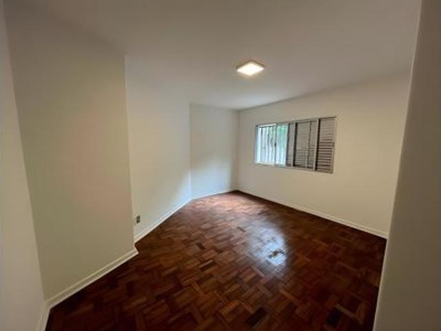 Apartamento para alugar com 140m², 3 quartos e 1 vaga