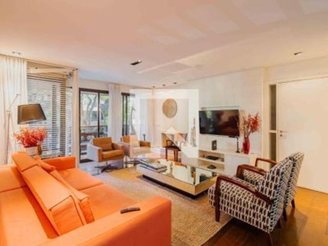 Apartamento para alugar com 155m², 4 quartos e 2 vagas
