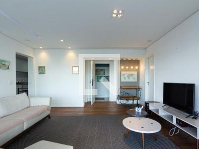 Apartamento para alugar com 156m², 3 quartos e 3 vagas