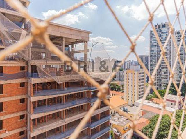 Apartamento para alugar com 150m², 4 quartos e 1 vaga