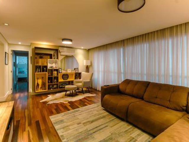 Apartamento para alugar com 151m², 3 quartos e 3 vagas