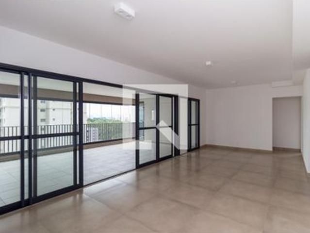 Apartamento para alugar com 164m², 3 quartos e 3 vagas