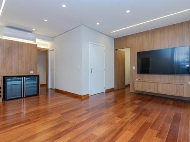 Apartamento para alugar com 165m², 3 quartos e 3 vagas