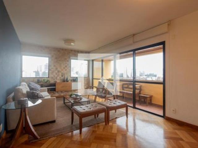 Apartamento para alugar com 166m², 3 quartos e 3 vagas