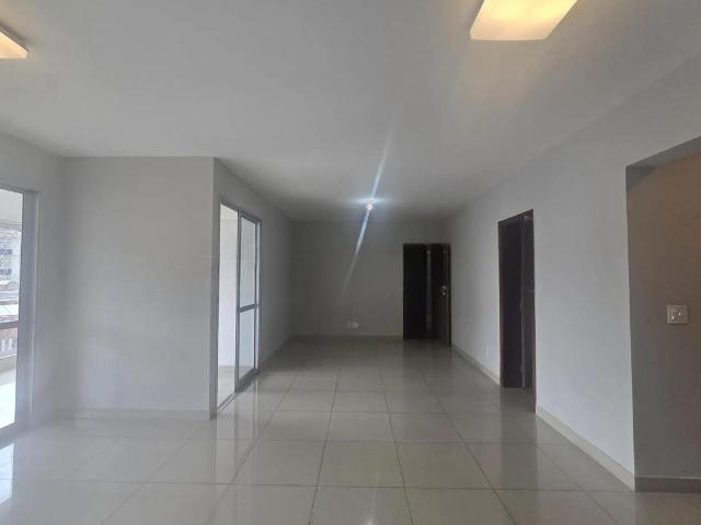 Apartamento para alugar com 168m², 4 quartos e 3 vagas