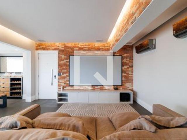Apartamento para alugar com 169m², 3 quartos e 4 vagas