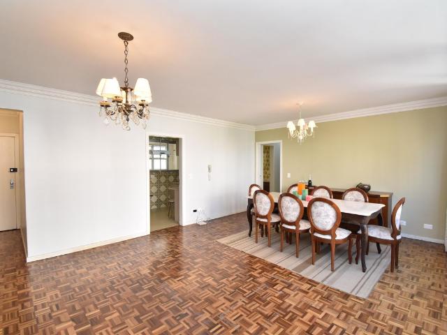 Apartamento para alugar com 169m², 3 quartos e 1 vaga