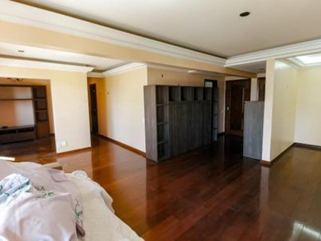 Apartamento para alugar com 160m², 4 quartos e 4 vagas