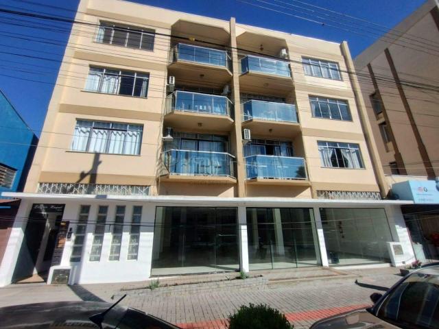 Apartamento para alugar com 160m², 4 quartos e 1 vaga