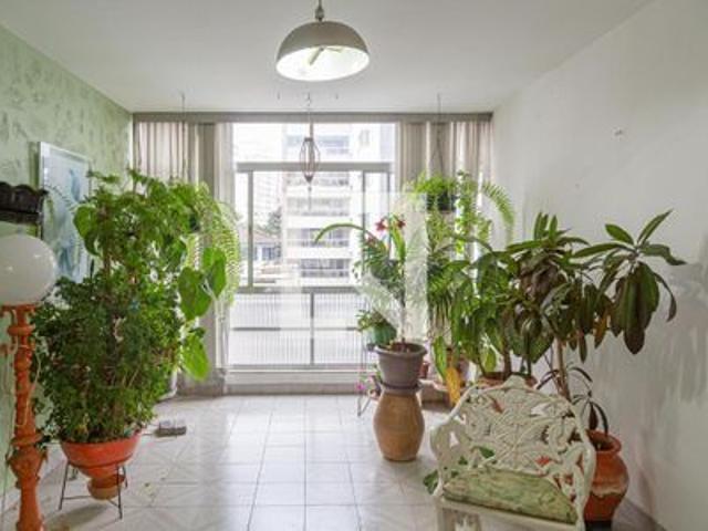 Apartamento para alugar com 160m², 3 quartos e 1 vaga