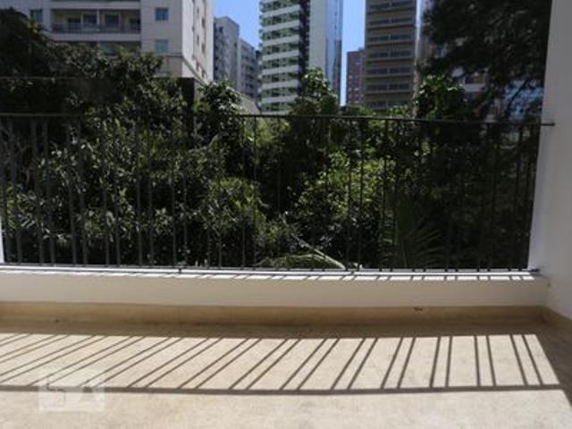 Apartamento para alugar com 160m², 3 quartos e 1 vaga