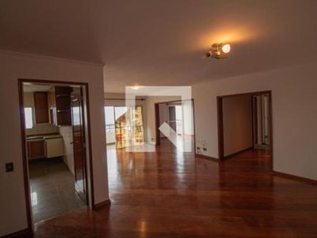 Apartamento para alugar com 160m², 3 quartos e 2 vagas