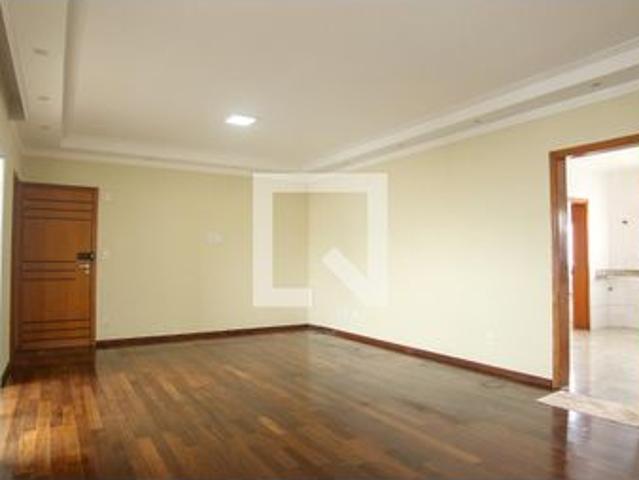 Apartamento para alugar com 160m², 3 quartos e 3 vagas