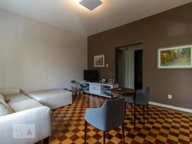 Apartamento para alugar com 160m², 3 quartos e sem vaga