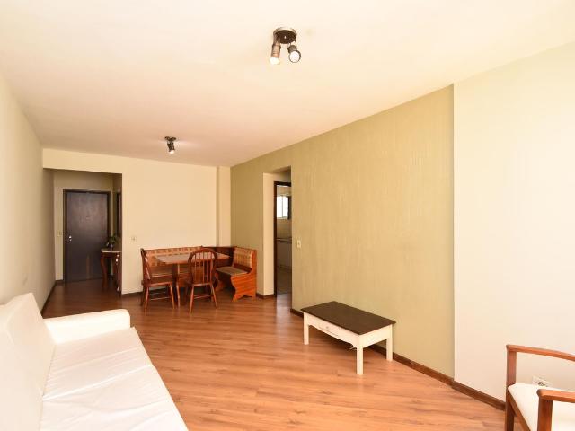 Apartamento para alugar com 161m², 3 quartos e 1 vaga