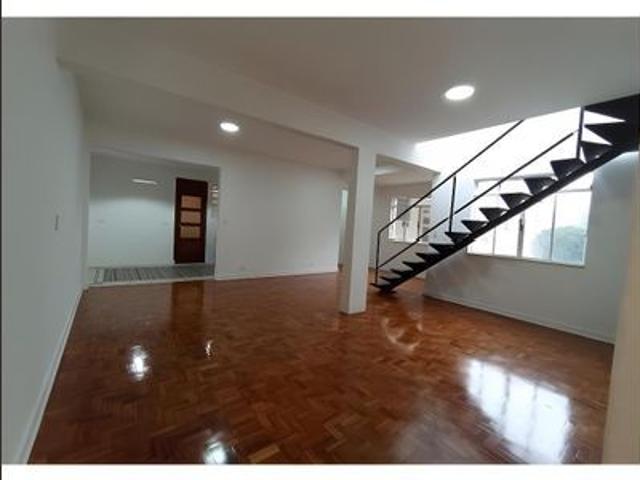 Apartamento para alugar com 174m², 3 quartos e sem vaga