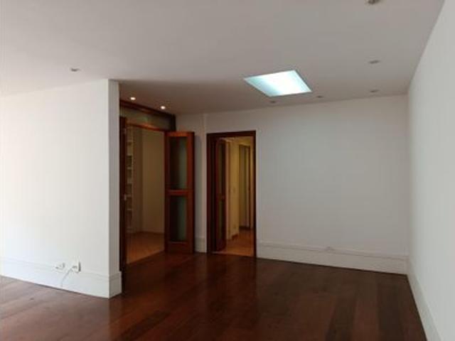 Apartamento para alugar com 175m², 3 quartos e 1 vaga