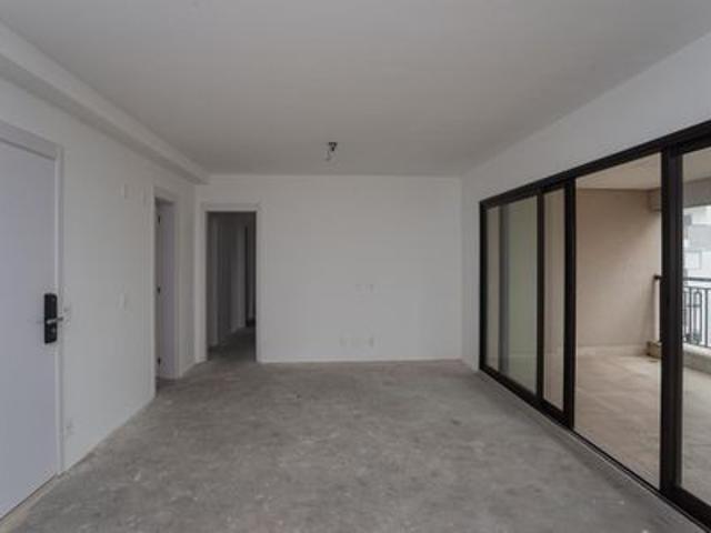 Apartamento para alugar com 175m², 3 quartos e 2 vagas