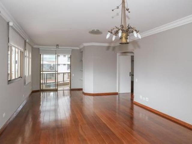 Apartamento para alugar com 178m², 3 quartos e 2 vagas