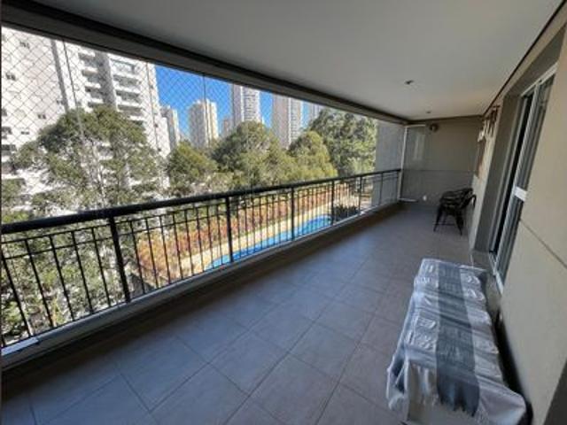 Apartamento para alugar com 170m², 4 quartos e 3 vagas
