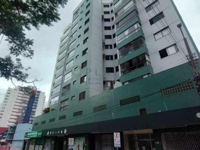 Apartamento para alugar com 170m², 3 quartos e 1 vaga