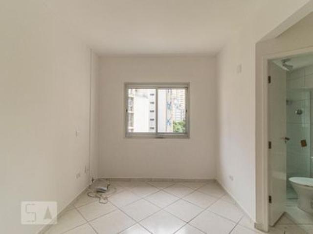 Apartamento para alugar com 17m², 1 quarto e sem vaga