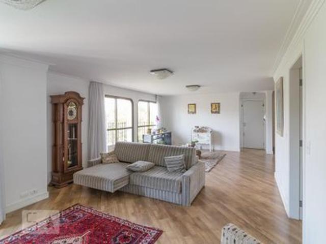 Apartamento para alugar com 184m², 3 quartos e 2 vagas