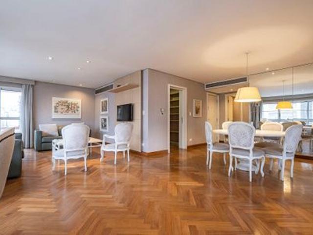 Apartamento para alugar com 186m², 3 quartos e 3 vagas