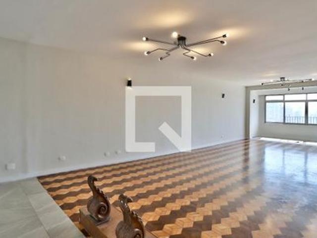 Apartamento para alugar com 180m², 4 quartos e 1 vaga