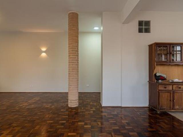 Apartamento para alugar com 198m², 4 quartos e 1 vaga