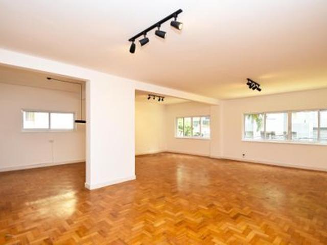 Apartamento para alugar com 190m², 3 quartos e 1 vaga