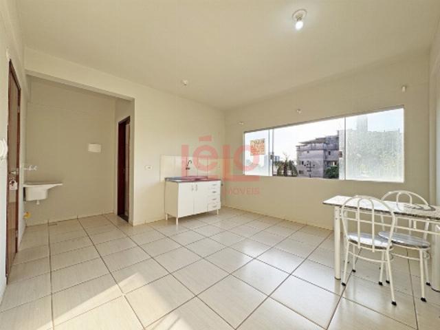 Apartamento para alugar com 1 Quarto em Vila Esperança, Maringá PR
