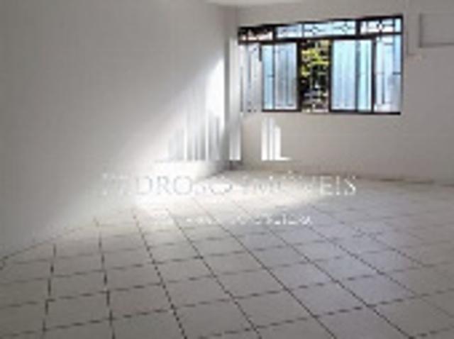 Apartamento para alugar com 1 Quarto em Zona 03, Maringá PR