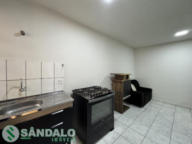 Apartamento para alugar com 1 Quarto em Zona 07, Maringá PR