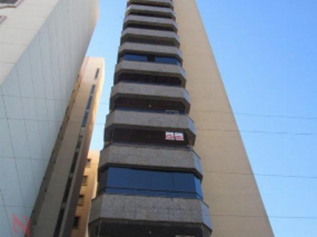 Apartamento para alugar com 1 Suíte + 4 Quartos em Centro, Londrina PR