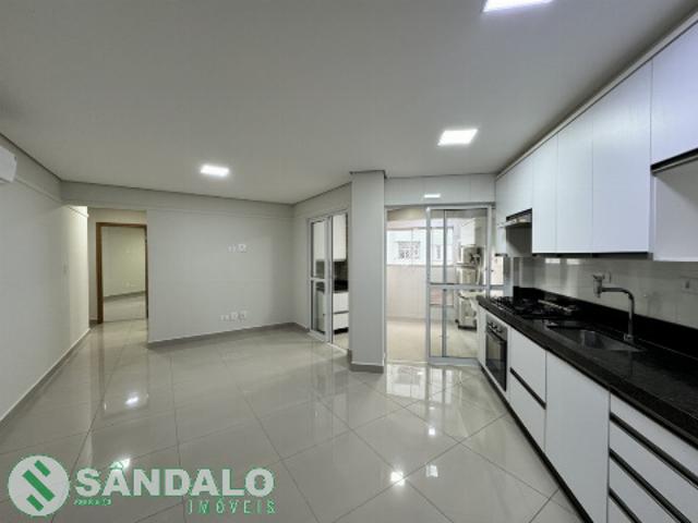 Apartamento para alugar com 1 Suíte + 1 Quarto em Zona 07, Maringá PR
