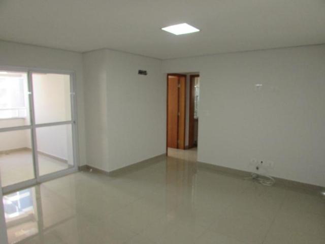 Apartamento para alugar com 1 Suíte + 1 Quarto em Zona 07, Maringá PR